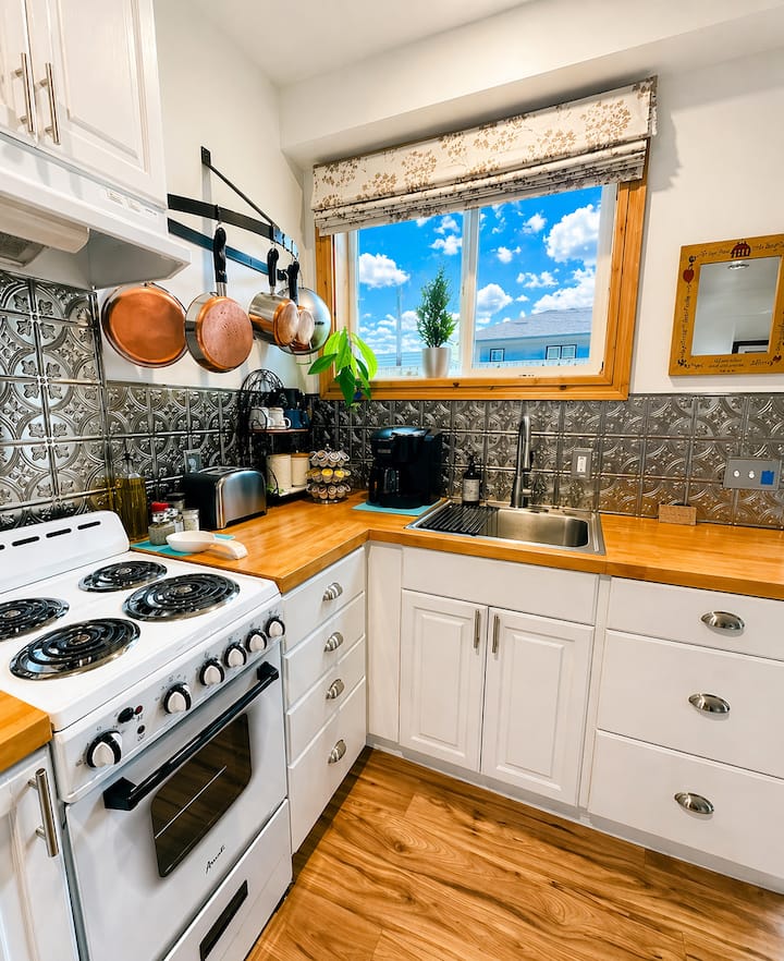 Cozy Downtown Studio • Full Kitchen • Eou• Parking - La Grande, OR