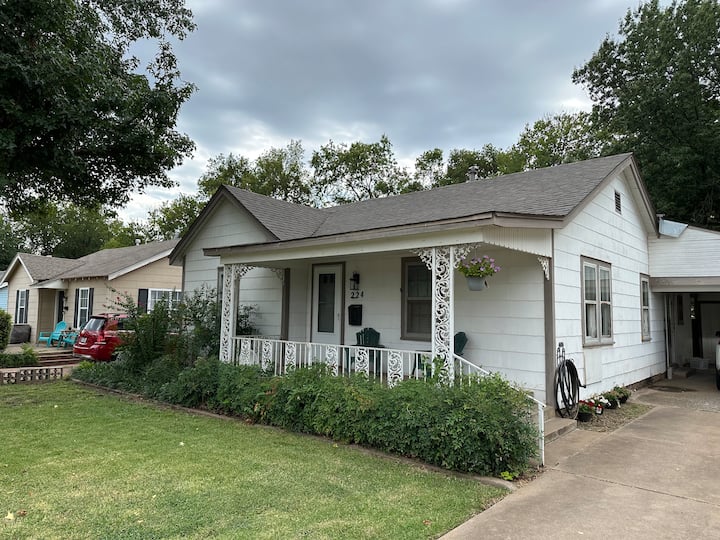 The Walnut House - At The Osu Campus - Stillwater