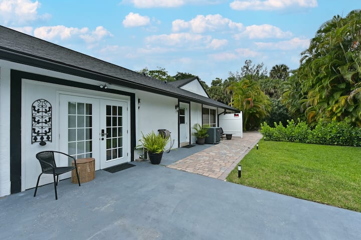 Cozy Home Private Entrance! 1,2 Acres/wef - 15min! - Royal Palm Beach, FL