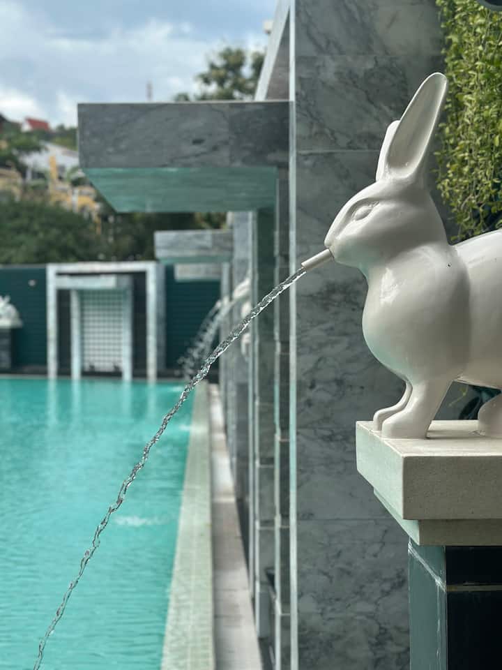 Pool Access Two Bedroom With Motorbike - Pattaya