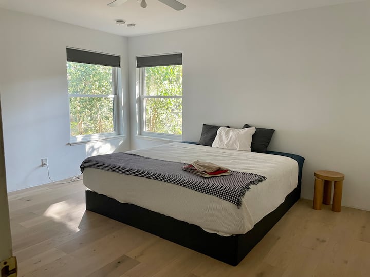 Big Room In Zilker W En-suite Bathroom - Austin, TX