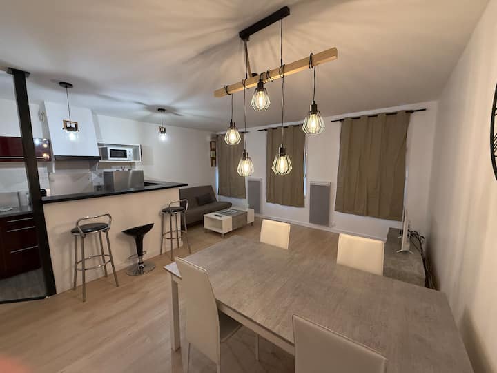 Charmant Ƭ2 45м² Lumineux, Déco à Venir Sous Peu - Plage de Dieppe