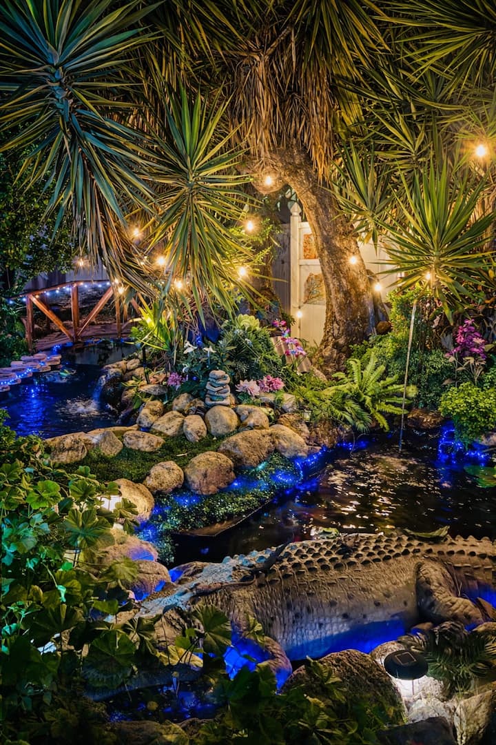 Koi Ponds 3k Sqft Outdr/ktchn, Suite+casita 2bd1ba - Anaheim, CA