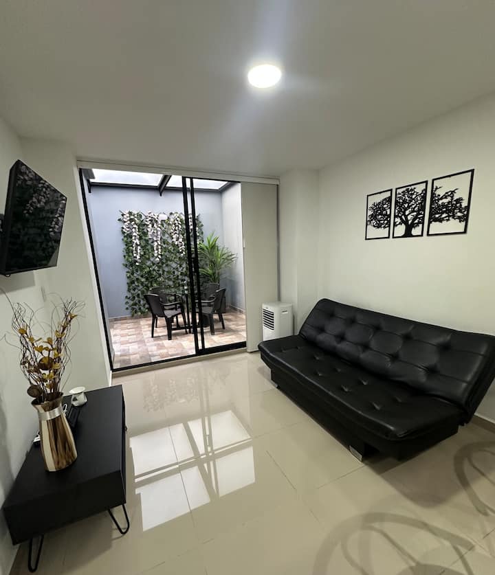 Hermoso Apto Primer Piso Edificio Santorini. - 메데인