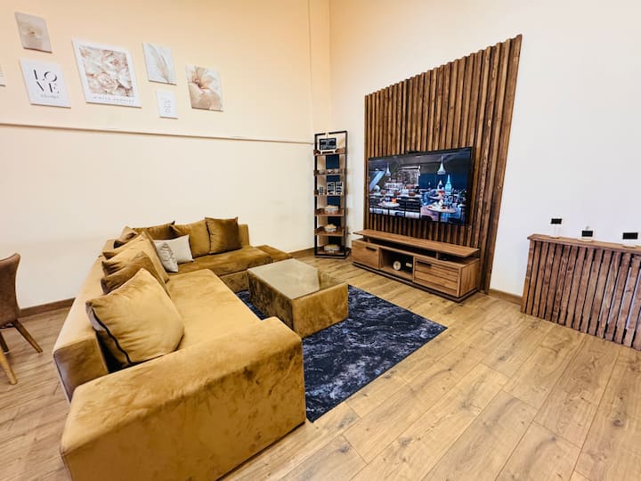 Tophouse Arshakunyats 88 - Yerevan