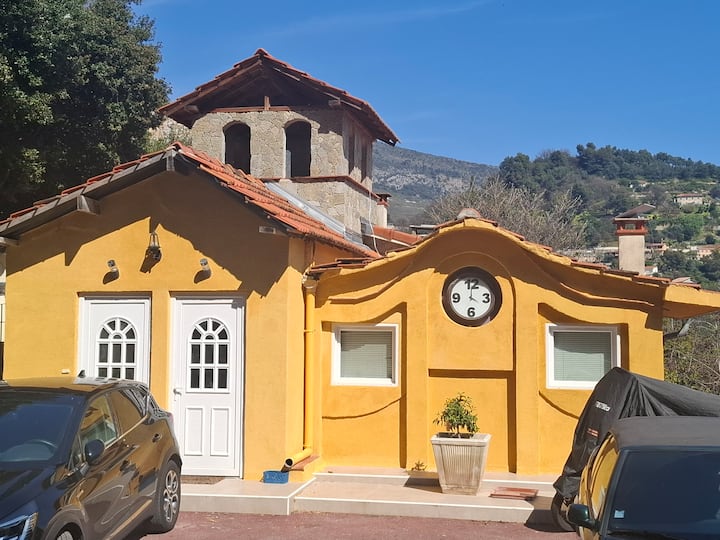 Menton Studio - Monaco