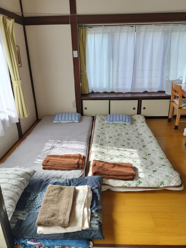 (南)甲府駅から歩いて12分、武田通りにある便利な癒しの家、歴史がある地域です - Kofu