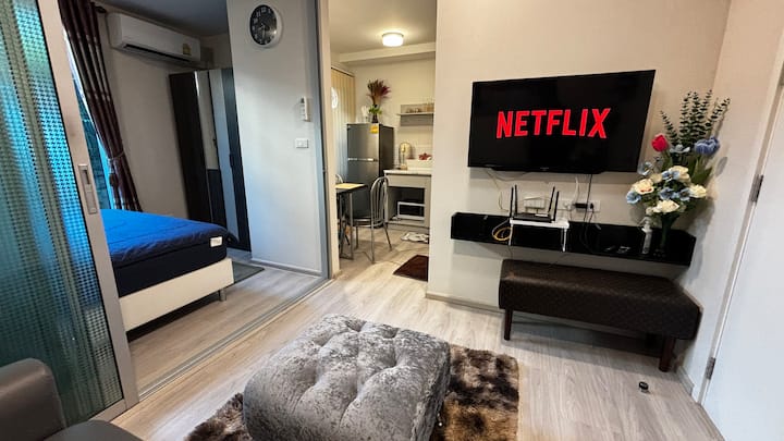 Stylish Studio Near Mrt, Mall & Famous Gyms - Bang Kapi District