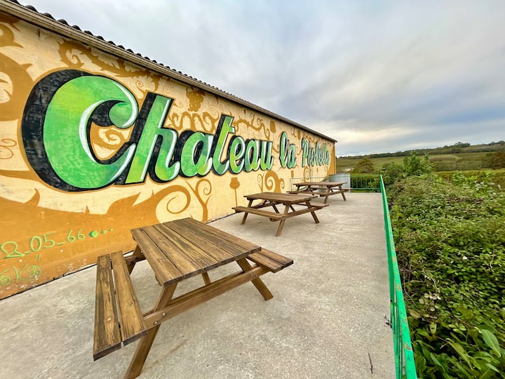 Aire De Camping-cars / Tente - Vignoble - Empl. 1 - Langon