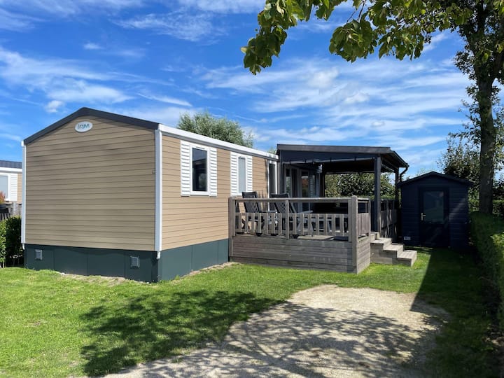 Mooi Chalet In Oostkapelle - Dombourg