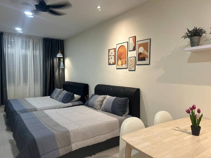 Riverine Diamond Kuching Iii @ 4 Pax - Kuching