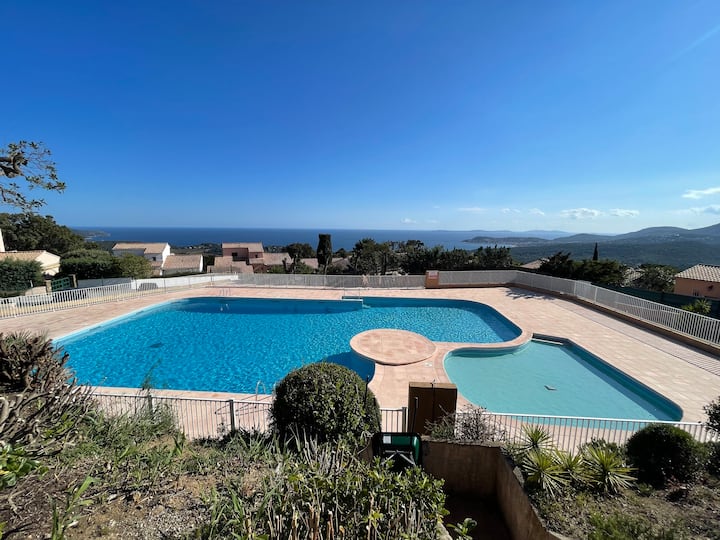 App Climatisé - Vue Mer - 2 Ch - Piscine - Fibre - La Croix-Valmer