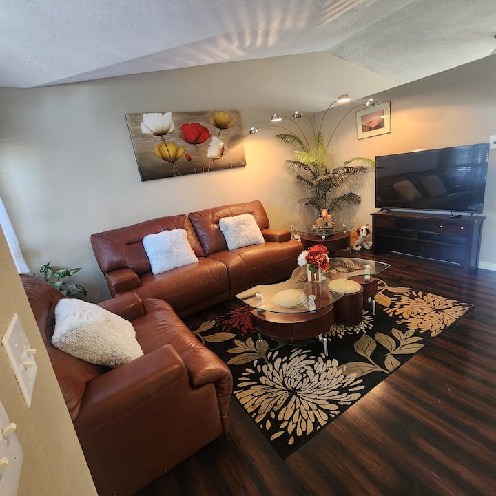 Brighthaven@ Greenvalley Ranch Entire Space, 3br - Denver, CO