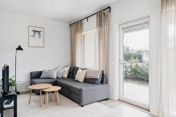 Modern 3br House | Sauna & Parking | Near Airport - Vantaa