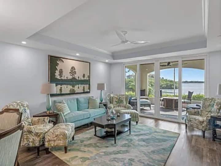 Luxurious Grand Harbor Waterfront Condo - Vero Beach, FL
