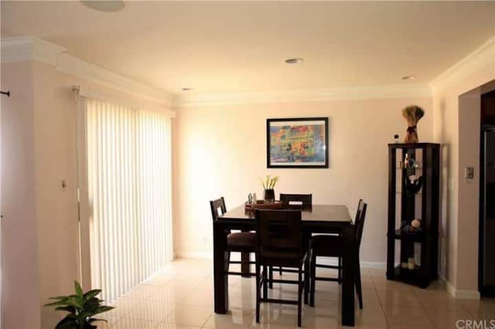 2 Rooms In Diamond Bar - Brea, CA