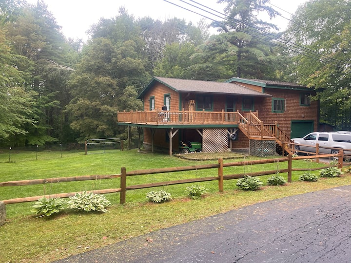 Perfect Getaway For Any Season! - Lake Winnipesaukee, NH