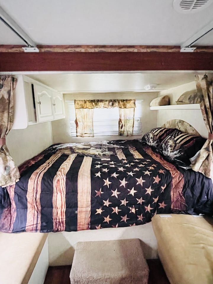 Government Hill Glamping - Anchorage, AK