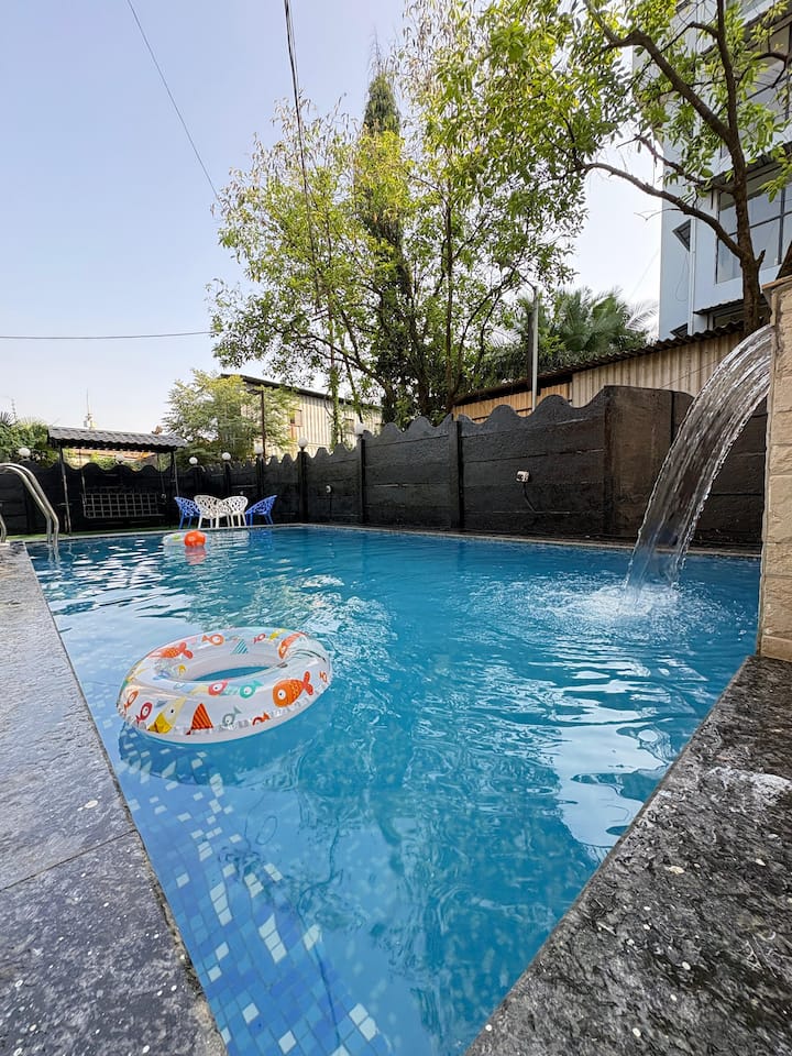 Tranquil 3bhk With Artificial Cricket Lawn Area - Lonavla