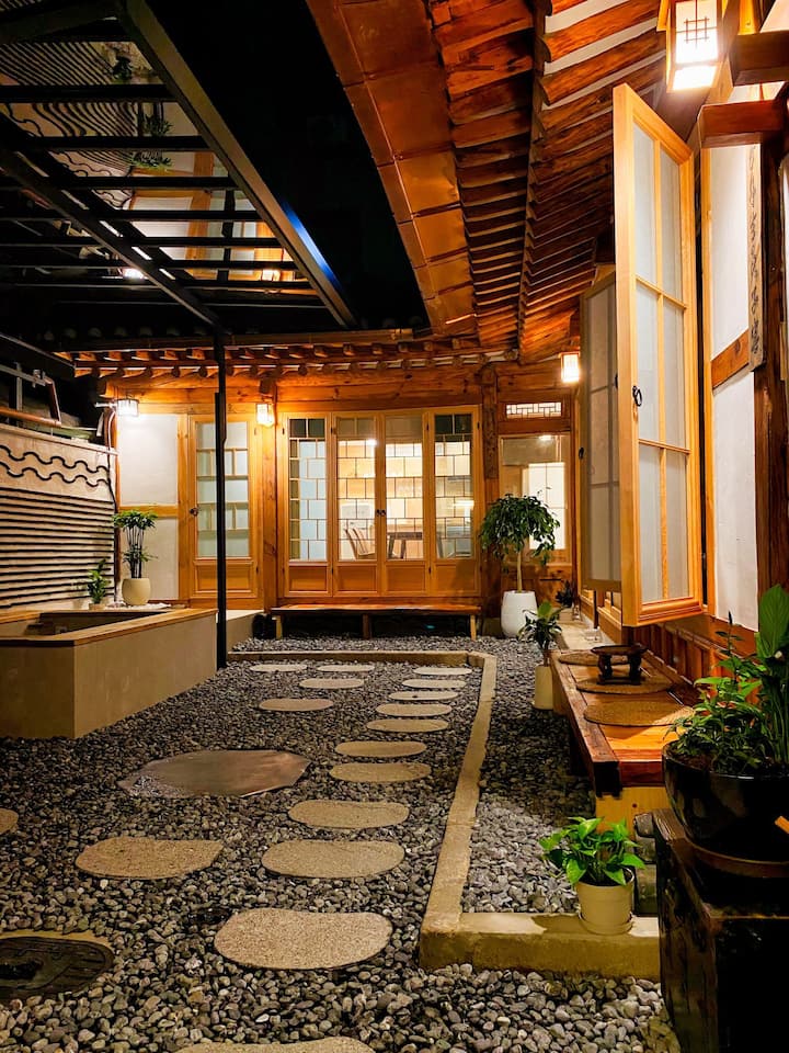 성신한옥 독채 Traditional  Hanokhome 2min Walk To Subway - Seúl