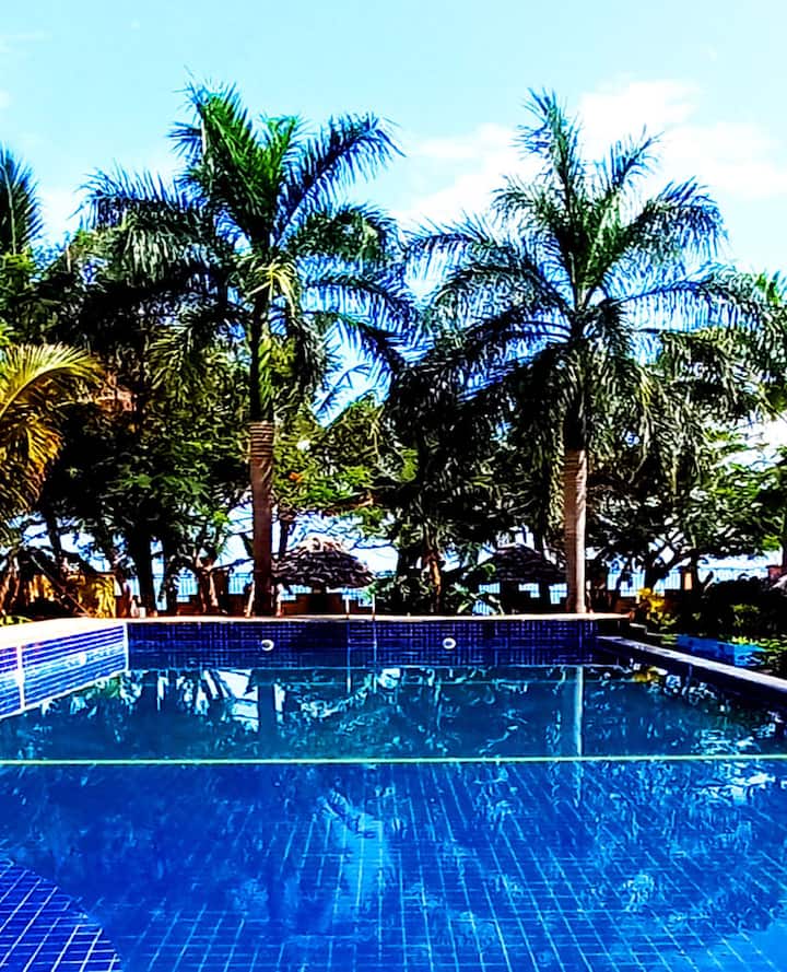 Meta Verse Garden ( Beach Stay) - Dar es Salaam