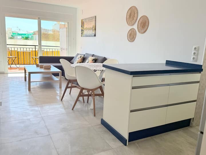 Casa Nina: Centrally Located 2bed/2ba In Boliches! - Fuengirola