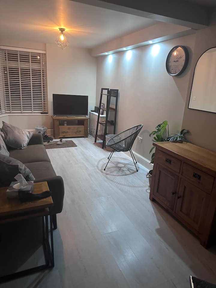 Maisonette Alton Towers Jcb - Uttoxeter