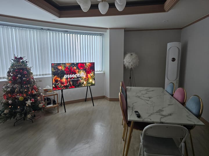 [트리설치]분위기있는하루 공항Stay 김포공항7분 감성30평단체숙소/무료주차/넷플릭스 - Bucheon-si