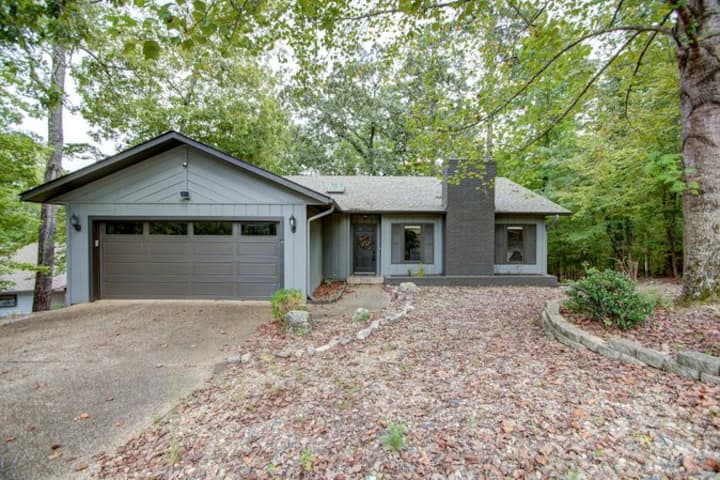 Spacious Lake House With Game Room - Hot Springs Village, AR
