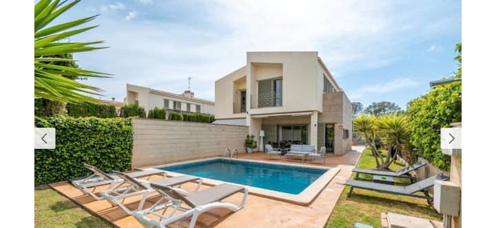 Moderno Chalet Con Piscina Privada - S’Arenal