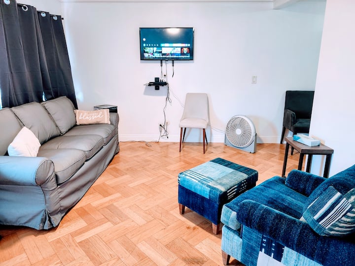 2-bedroom 1-bath House W/enclosed Yard & Parking - Gardena, CA