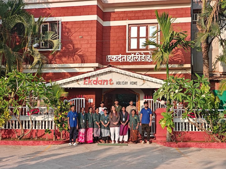 Redstone House (Family Superdeluxe) By Oxystays - Ganpatipule