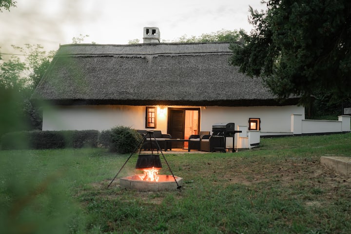 Balaton Cottage - Your Hide Away (Old Cottage) - Ungarn