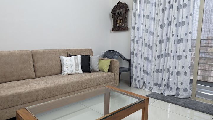 Satvam 5 - 2 Bhk Fully Equipped Home - Vadodara