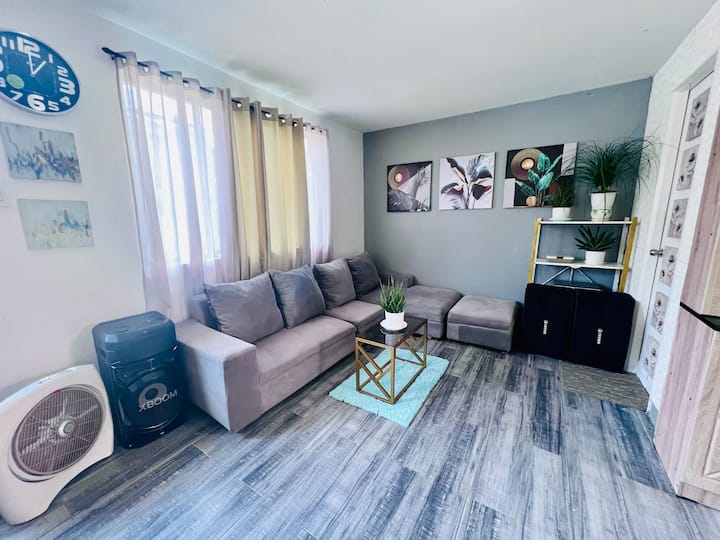 Vacation House With Modern Touch - San Pablo City