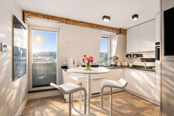 Modern Elegance In Historical City Center - Trèves