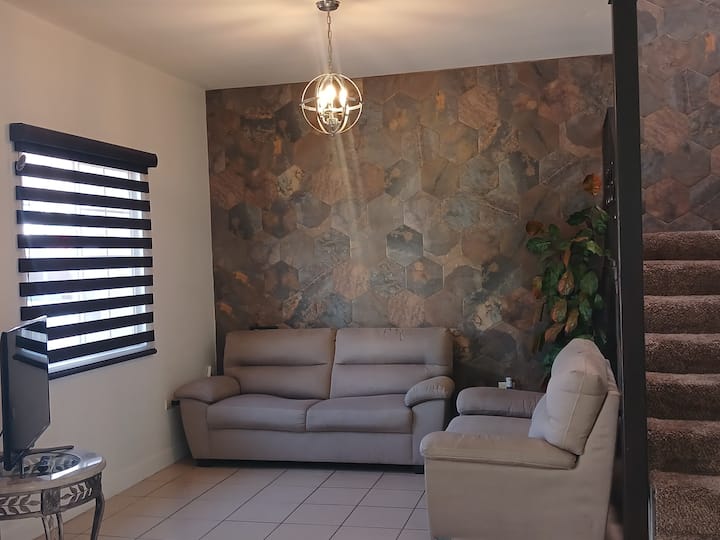 Consulado 5 Min Segura, Privada Y Excelente áRea - Ciudad Juárez
