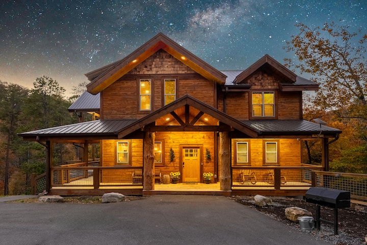 New! New! Modern Cabin Pigeon Forge! Scenic Views!