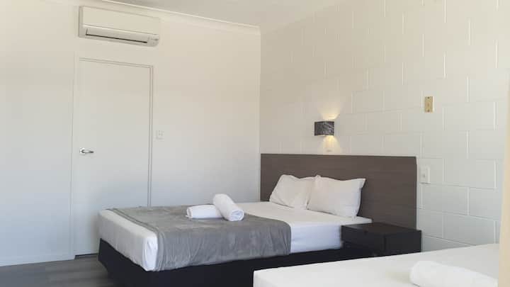 Townsville City Motel - Townsville