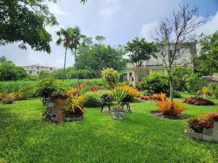 Large Private Apartment- 5 Mins To Us Embassy - Barbados
