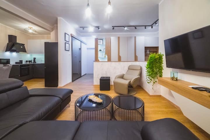 Luka's Apartment - Pirot