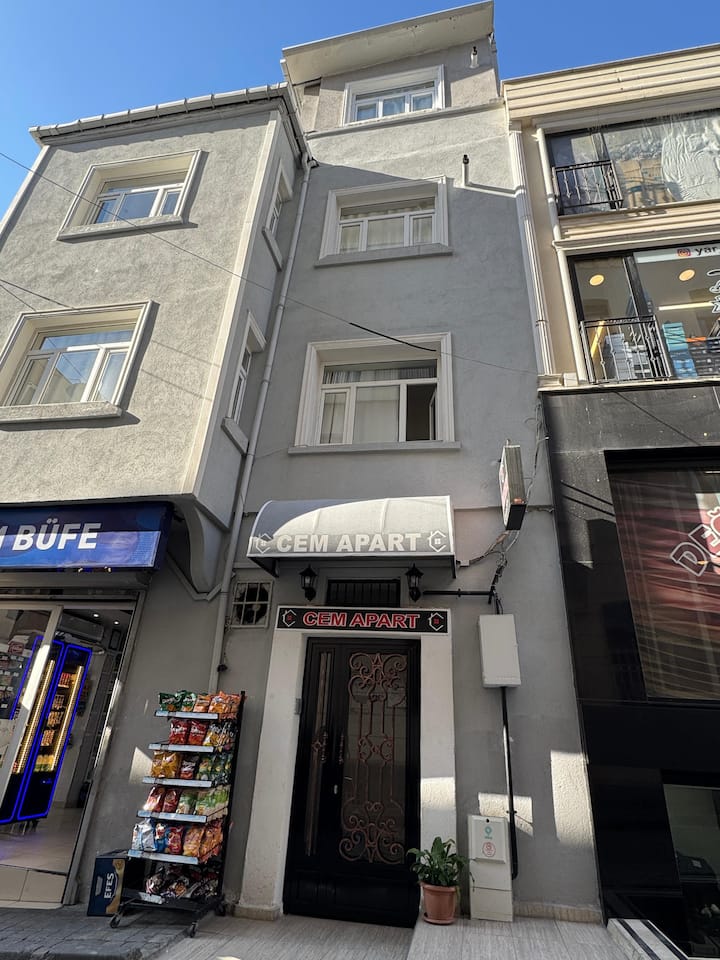 Mükemmel Bir Konumda 2+1+1+1 Dairelerimiz - Estambul