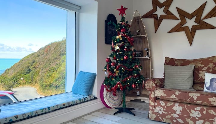 Coastal Retreat, Short Walk To The Beach - Aberporth