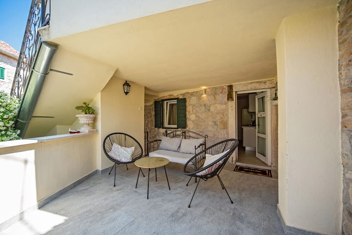 Apartment With Terasse  N’6 - Split