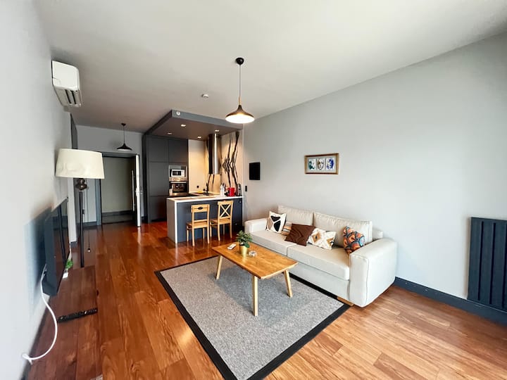 Classy 2br, Pool, Parking,gym, City Center Sanjcto - İstanbul