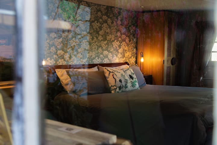 Cosy Private Cabin - The Barn - Marlow