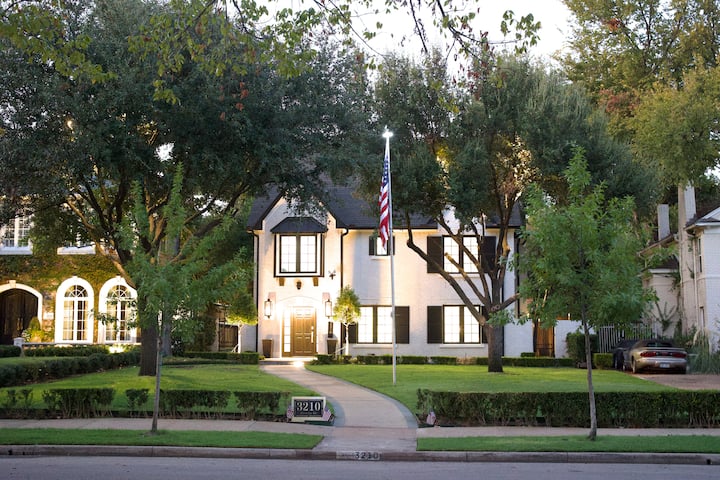 Highland Park Mansion Just 1,400 Feet From Smu! - Dallas, TX