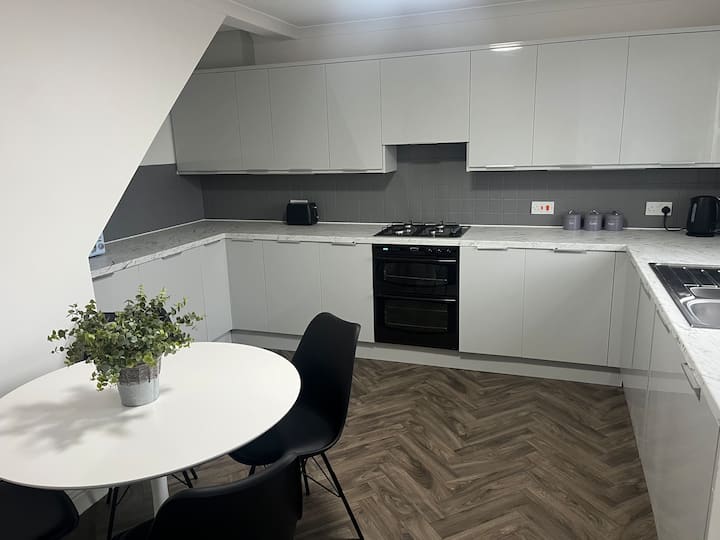 Modern Duplex Flat Bedworth Town Centre - Nuneaton