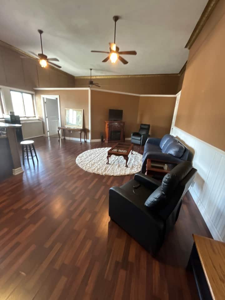 Quiet Apartment Retreat | Near Lake & Downtown - Oswego, NY