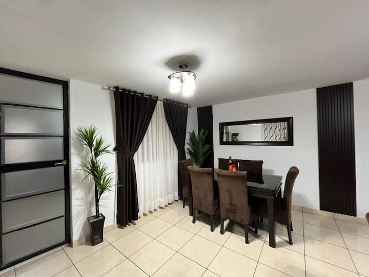 Departamento Acogedor Céntrico En Ica. - Ica